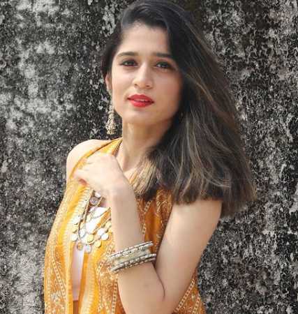 Anuja Dixit Influencers | Age Birthday Biography