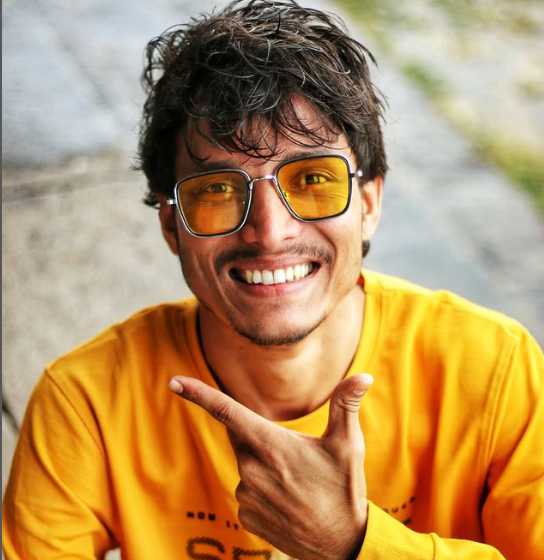 Rushikesh Wamburkar Actor | Biography Birthday Age