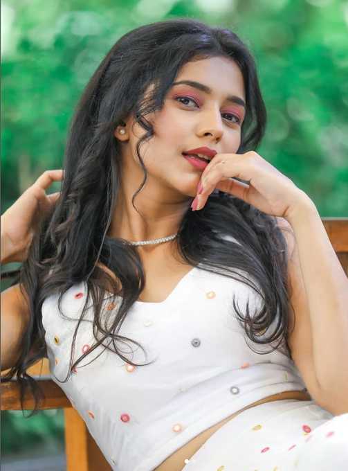 Shivani Mundhekar TV Artist | Age Birthday Biography