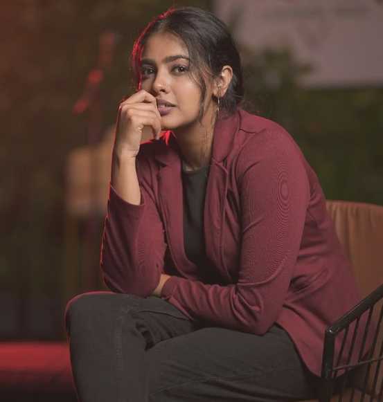 Nayana Panyam Actor TV Artist Biography Birthday Age New Movie TV Show ...