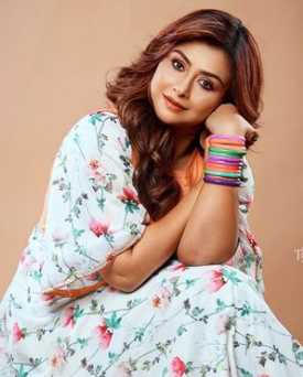 Debajani Chatterjee / Actress Biography Birthday Age