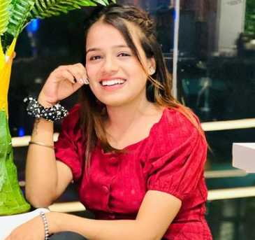 Reet Sandhu Influencers | Age Birthday Biography