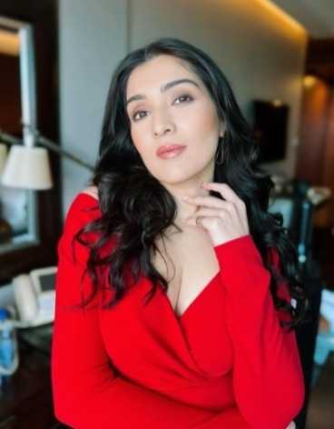 Tina Ahuja Movie Artist | Age Birthday Biography