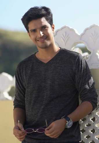 Paras Pariyadarshan Actor Biography Birthday Age New Movie TV Show Web ...