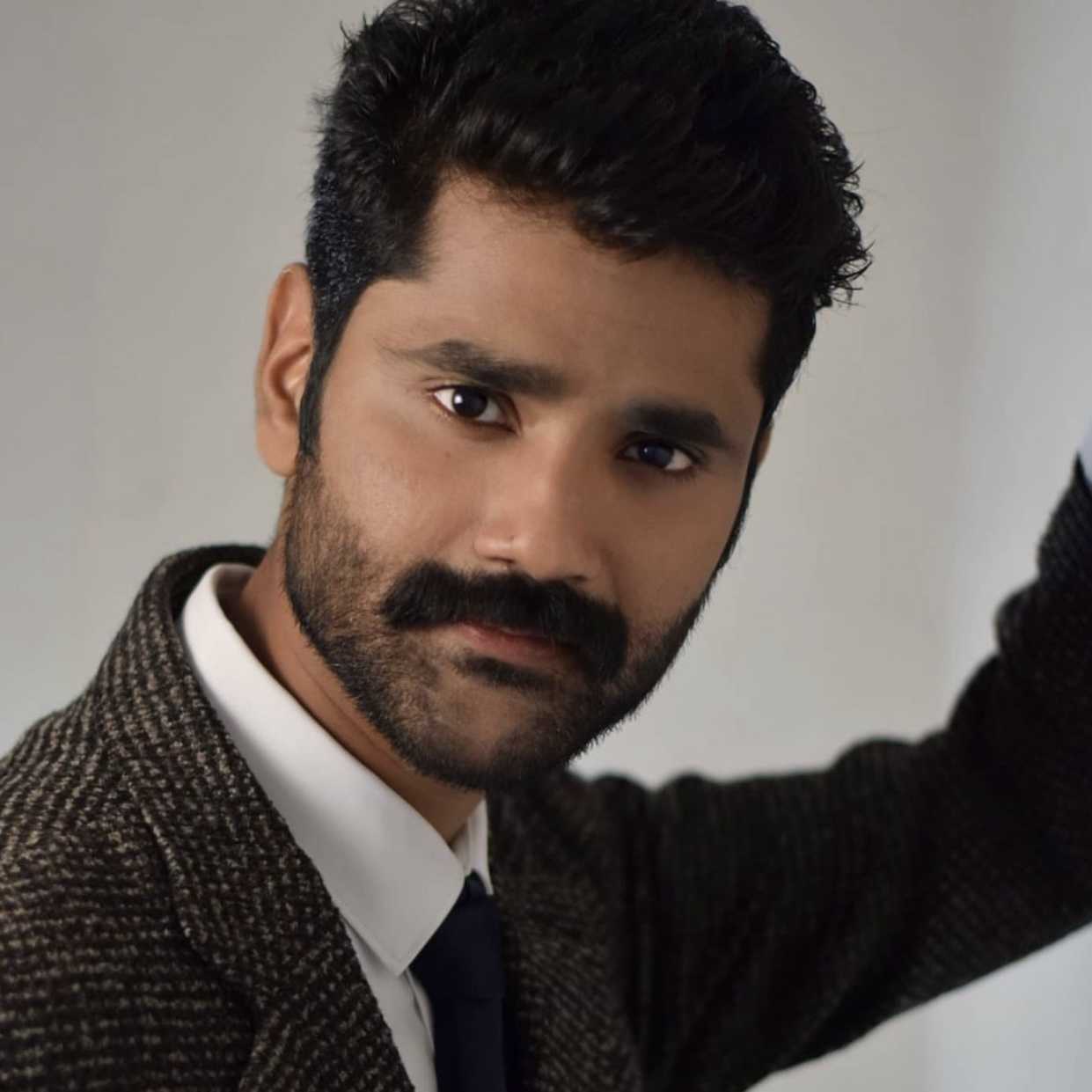 Akkshay Gunaawat Movie Artist | Age Birthday Biography