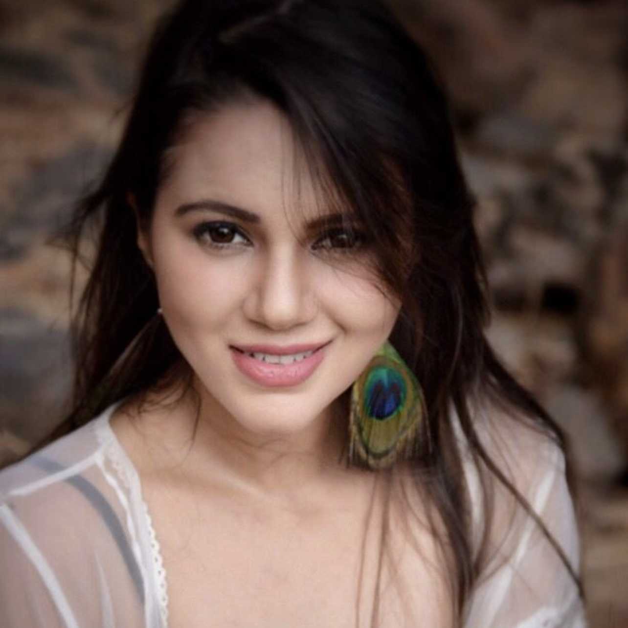 Priyanka Shukla Movie Artist | Age Birthday Biography