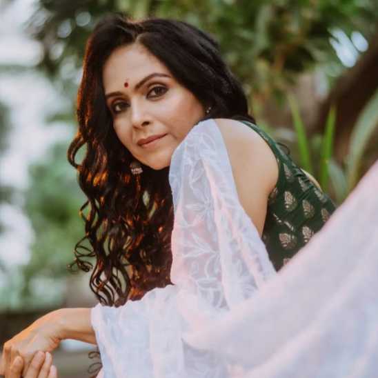 Aishwarya Narkar Movie Artist | Age Birthday Biography