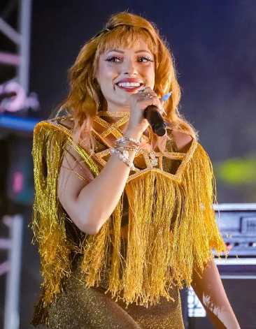 Lykki Berry Music | Age Birthday Biography