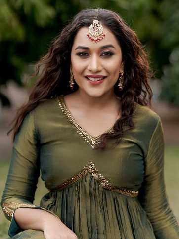 Parvathy R Krishna TV Artist | Age Birthday Biography