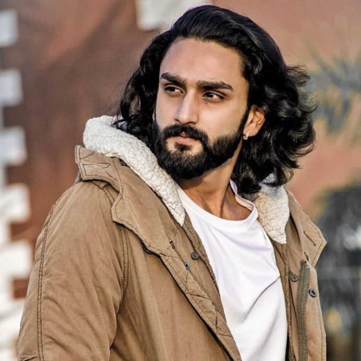 Vivek Neekhra Music | Age Birthday Biography