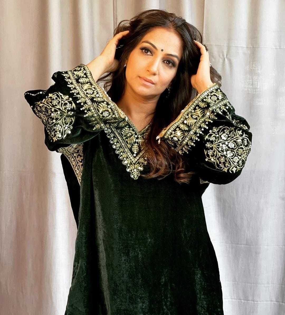 Poorva Gokhale Movie Artist | Age Birthday Biography