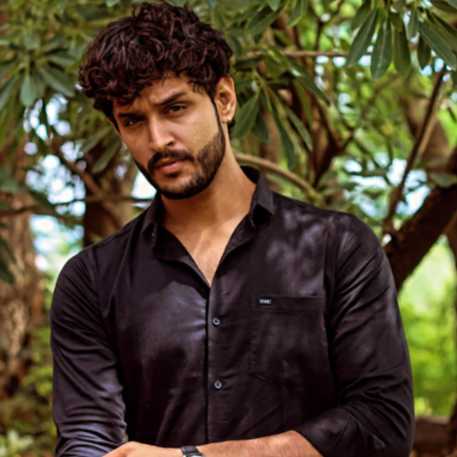 Indraneil Kamat Movie Artist | Age Birthday Biography