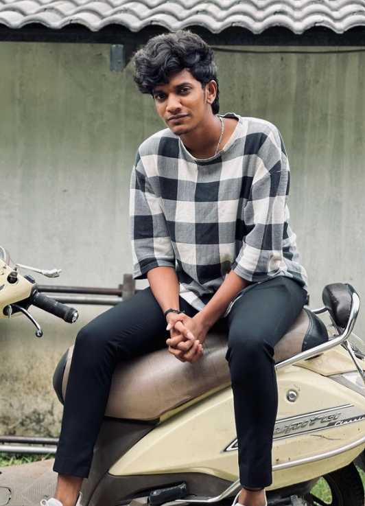 Surendar V Movie Artist | Age Birthday Biography Surendar V Movie Artist | Age Birthday Biography