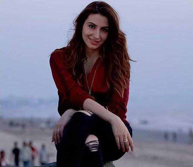 Natalie Di Luccio Singer,Husband,Songs,Movies,Children