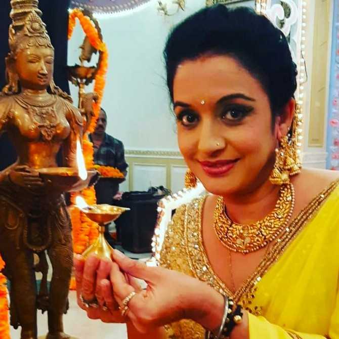 Suwati Anand TV Artist | Biography Age Birthday