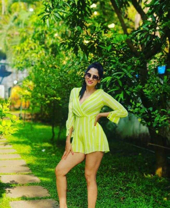 Rashmi Agarwal Model Influencer Biography Birthday Age Husband