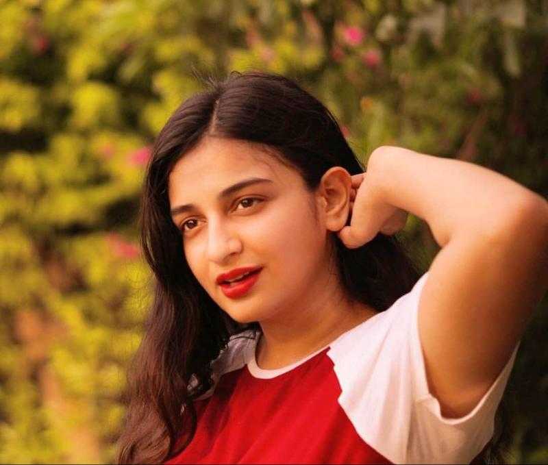 Simran Jain Content Youtuber Creator Influencer | Biography Career Brands