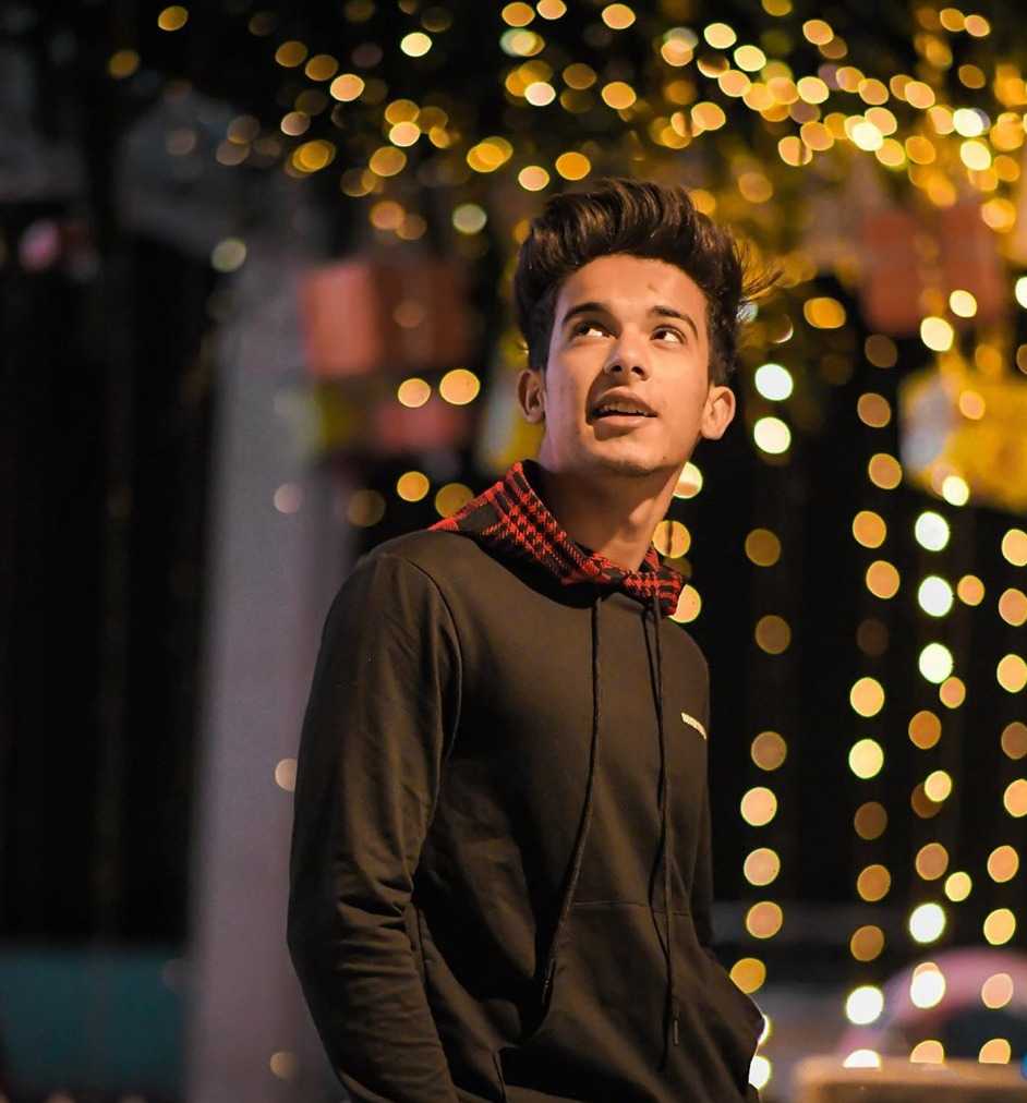 Muzaffar Kapadia Birthday Biography Influencer Age Biography