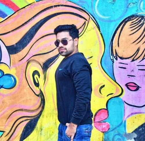 Akash Bhatia Blogger Influencer | Biography Birthday Age