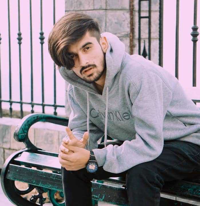 Komal Garg Music | Age Birthday Biography