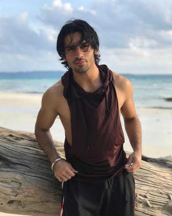 Devashish Actor | Biography Birthday Age