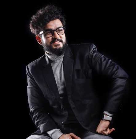 Mukesh Choudhary Singer Age, Wife, Height, Biography, Family