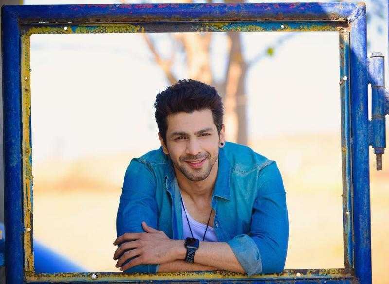 Neel Motwani - Actor Model Biography Birthday Age Waaris