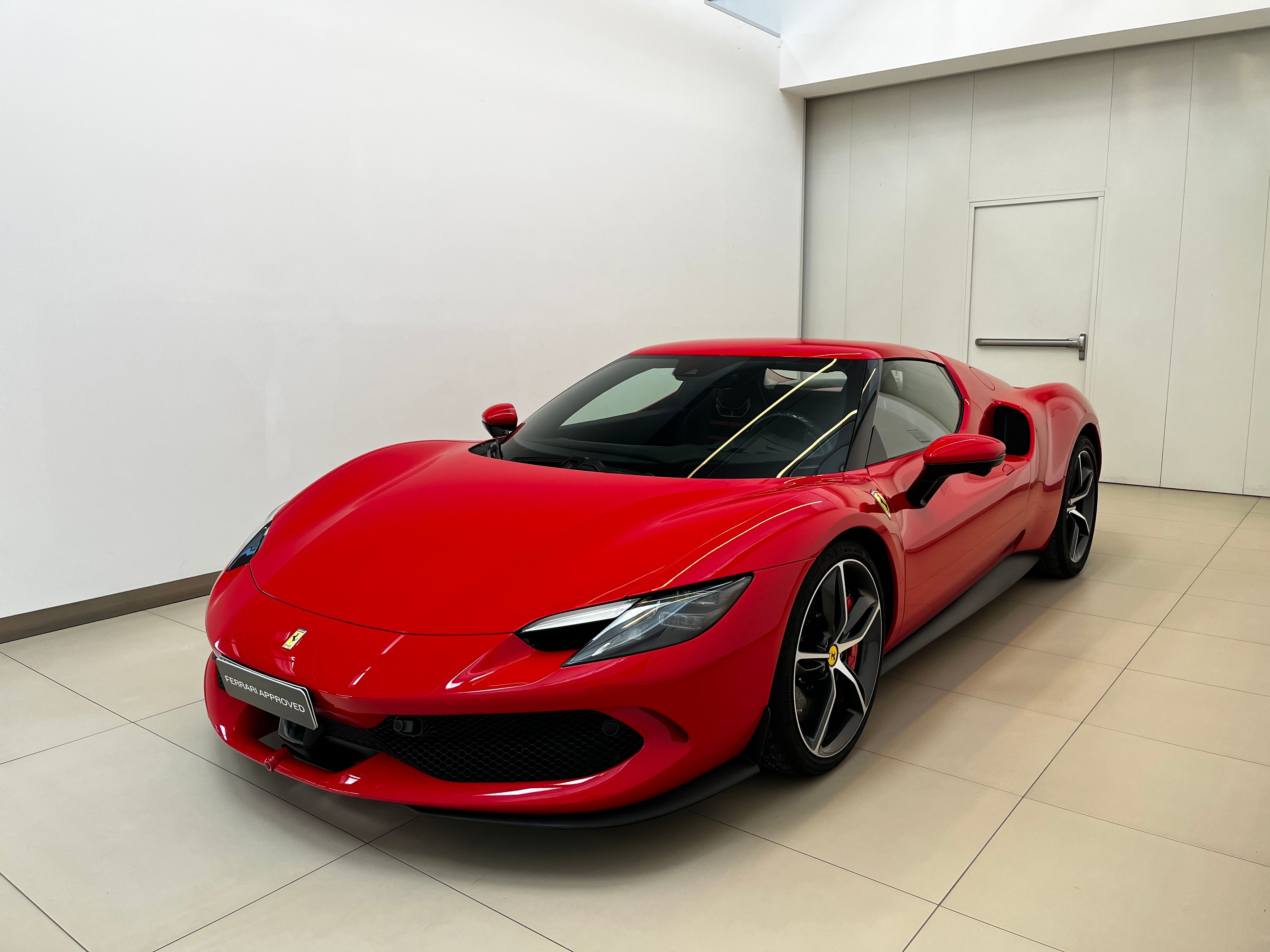 Ferrari 296 GTB 2023 - Leasing Occasion dès 4 162€/mois