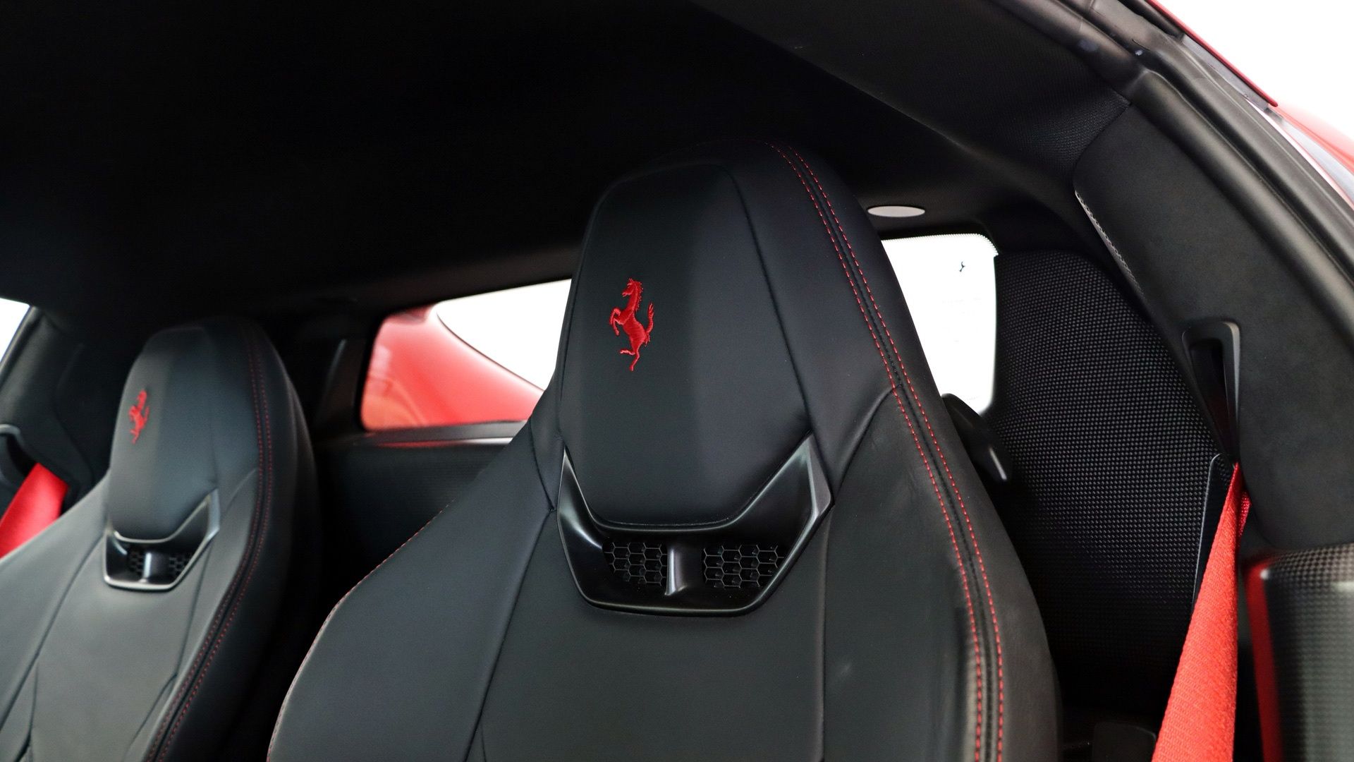 Ferrari 296 GTB 2022 - Leasing Occasion dès 4 505€/mois