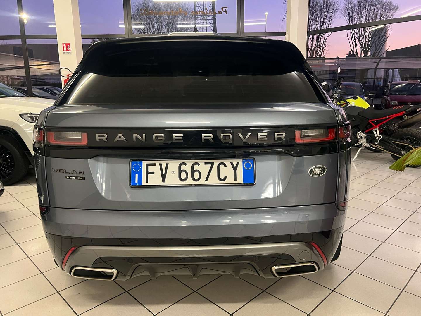 Land Rover Range Rover Velar R-Dynamic SE P300 2019 - Leasing Occasion ...