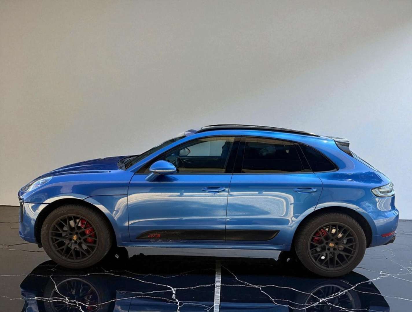 2020 Porsche Macan Curb Weightnull