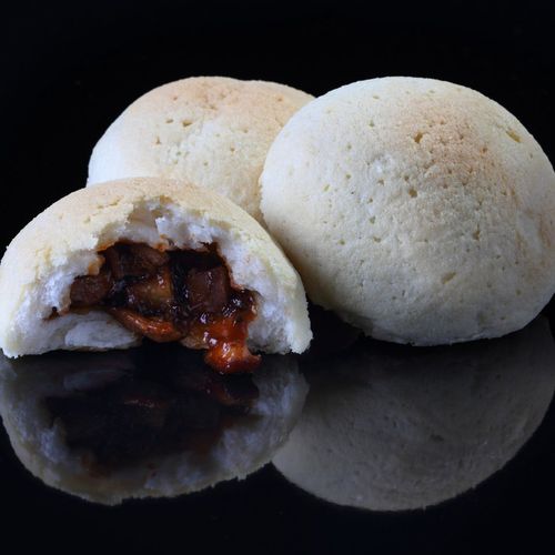 原味伦敦鸭肉雪山包 Crispy London Duck Snow Bun