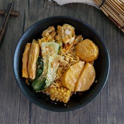 Yang Guo Fu Mala Tang - Available for islandwide delivery and pickup!