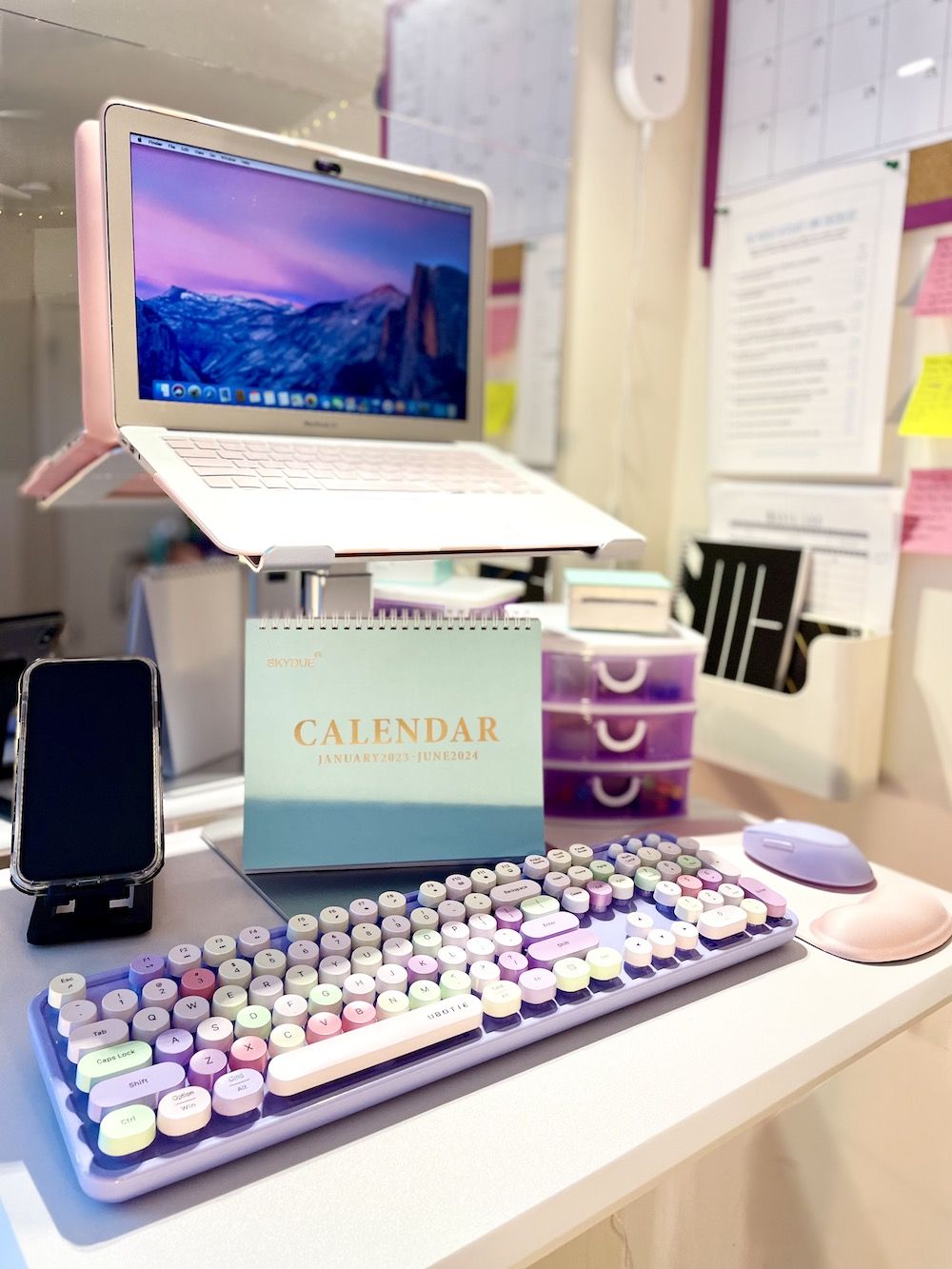 The Best Desk Setup For Productivity & Mobility | 13 Helpful Items | In ...