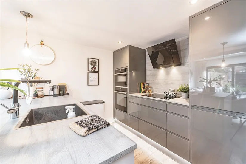 Search Properties for Sale and to Let in Basingstoke | Jacobs Properties