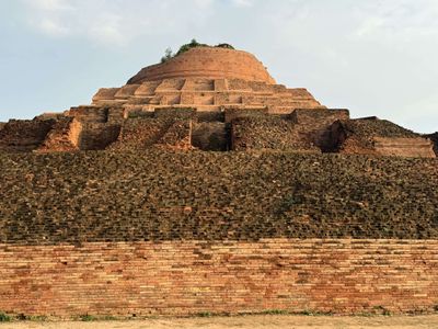 Kesariya Buddha Stupa - Educational Resource
