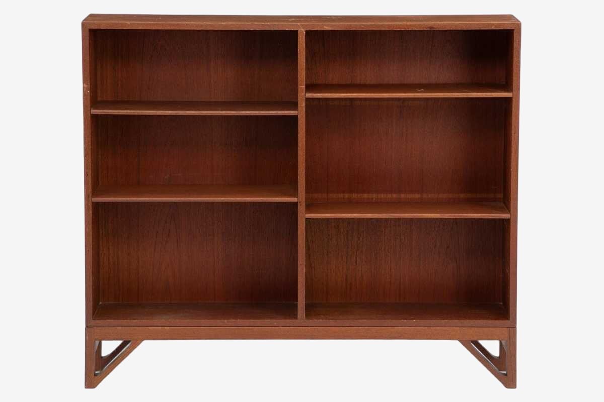Børge Mogensen Narrow Teak Bookcase | Kashew