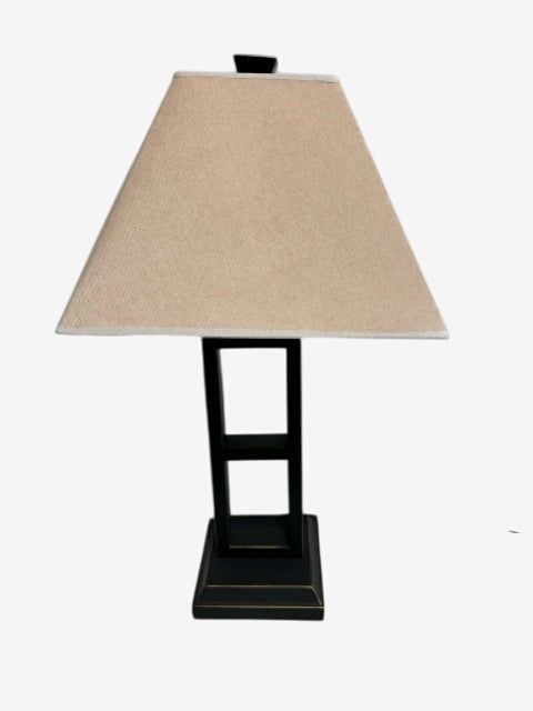 Black Metal Base Table Lamp - $50 | Kashew | Kashew