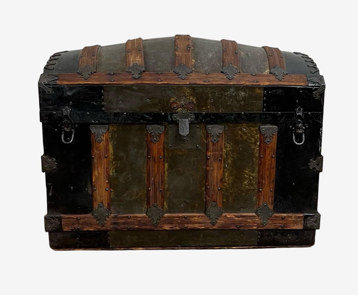 Antique Camel Back Steamer Trunk Chest - $295 | Kashew | Kashew