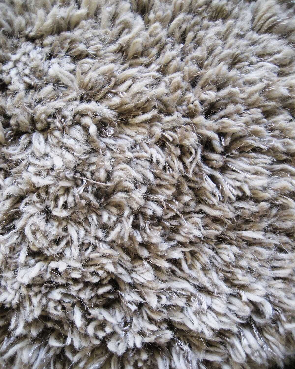 Delinear Shaggy Shag Cream 8'X10' Wool Rug - $4000 | Kashew | Kashew