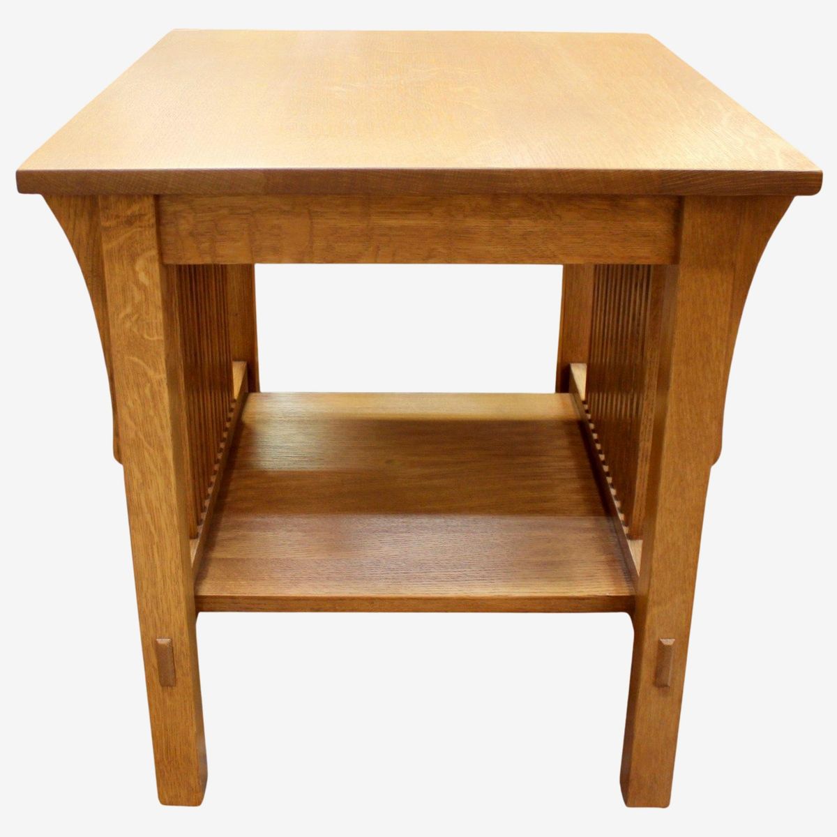 Stickley 22'' X 26'' Mission Style End Table | Kashew