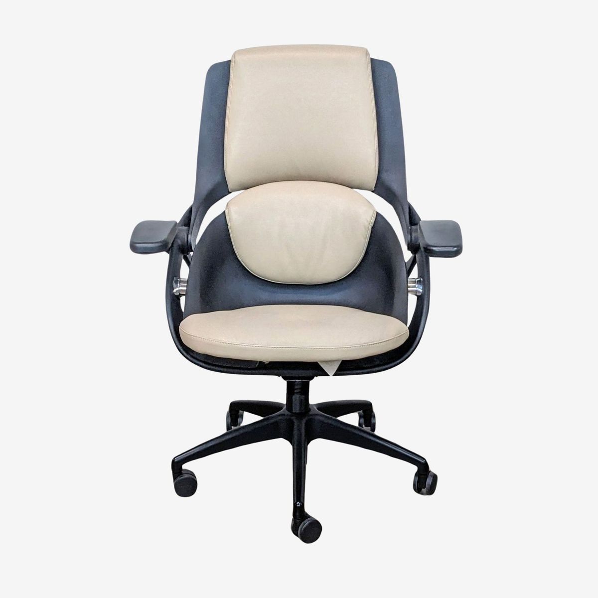 All33 Axion Chair | All33 - $241 | Kashew | Kashew