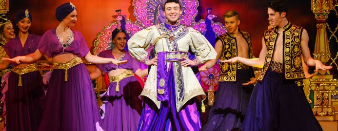 Applications for panto auditions are open now! | Derby Arena