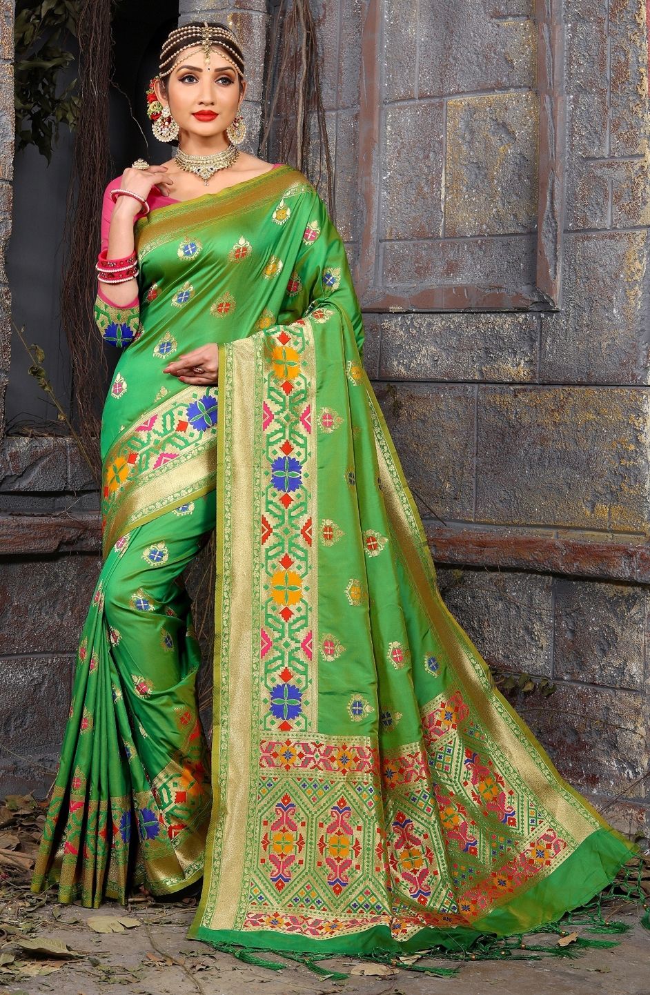 1503233: Green color Sarees