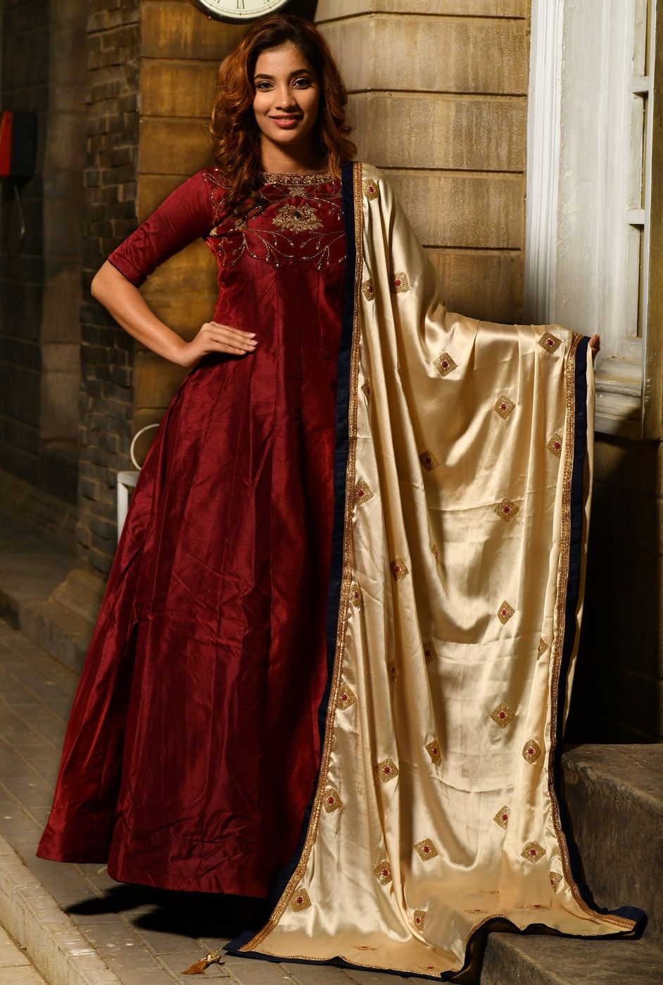 Party Wear Red and Maroon color Silk fabric Gown : 1548284