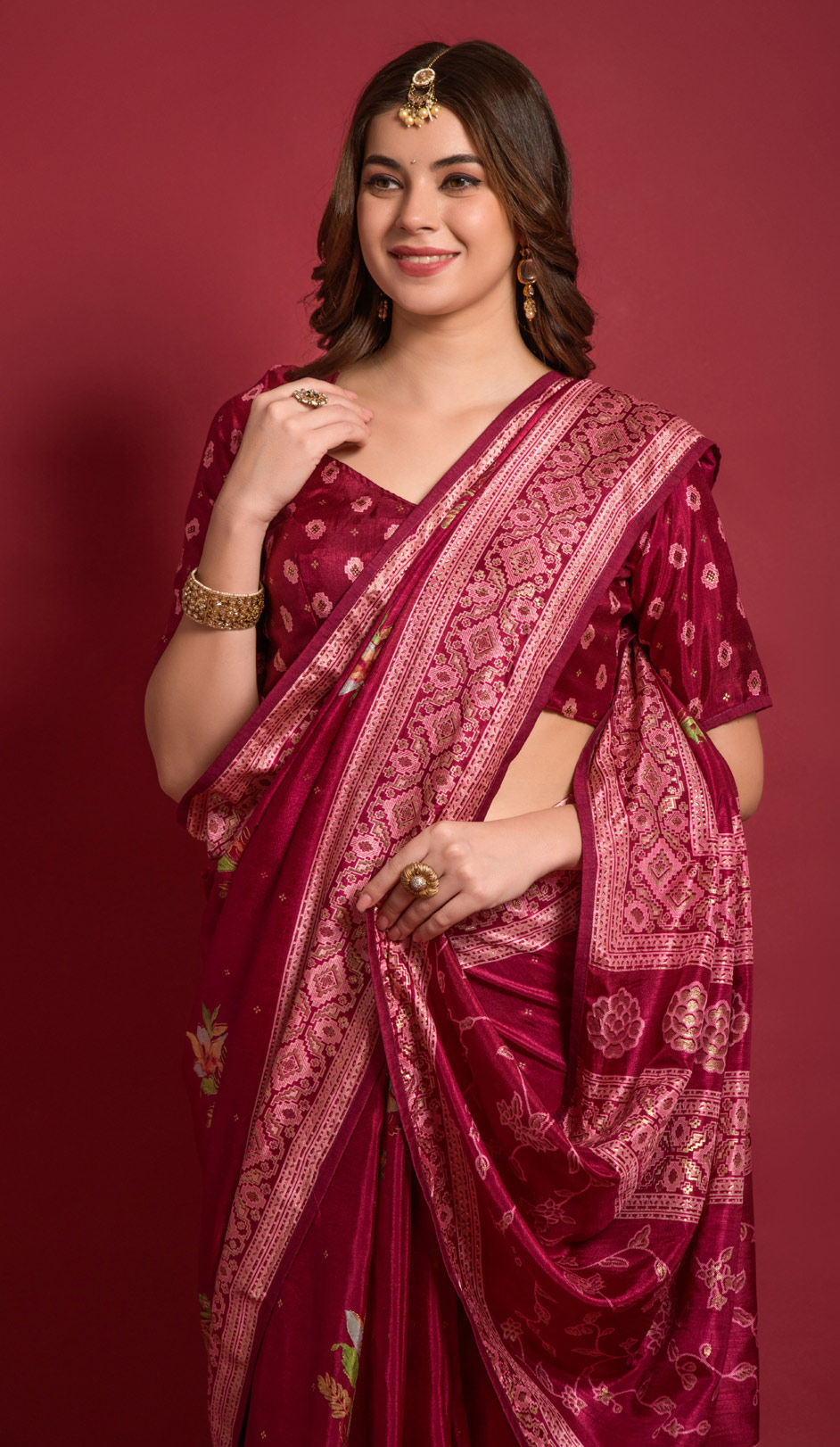Traditional Red and Maroon color Art Silk, Silk fabric Saree : 1854060
