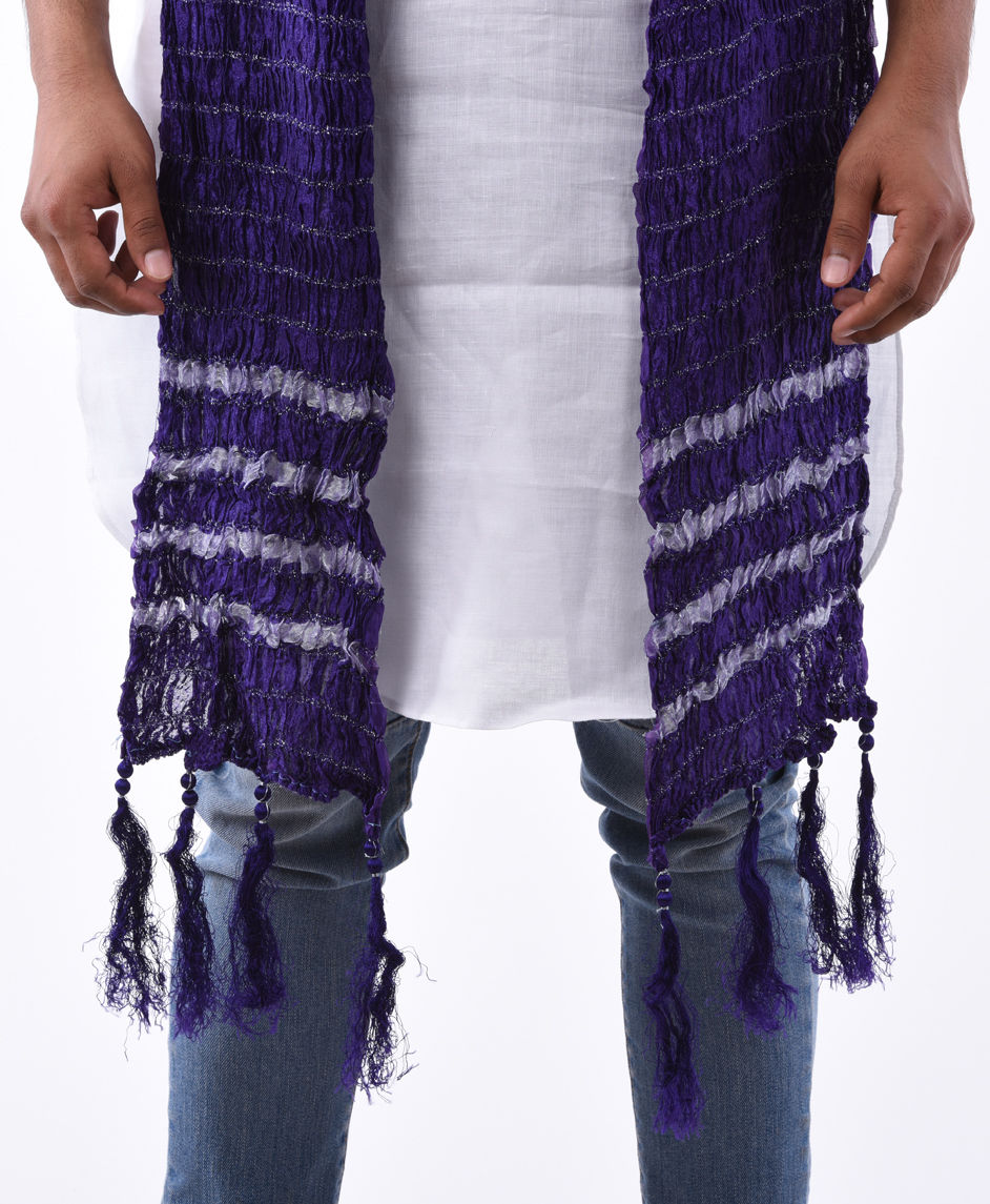 600112: Purple and Violet color family stole.