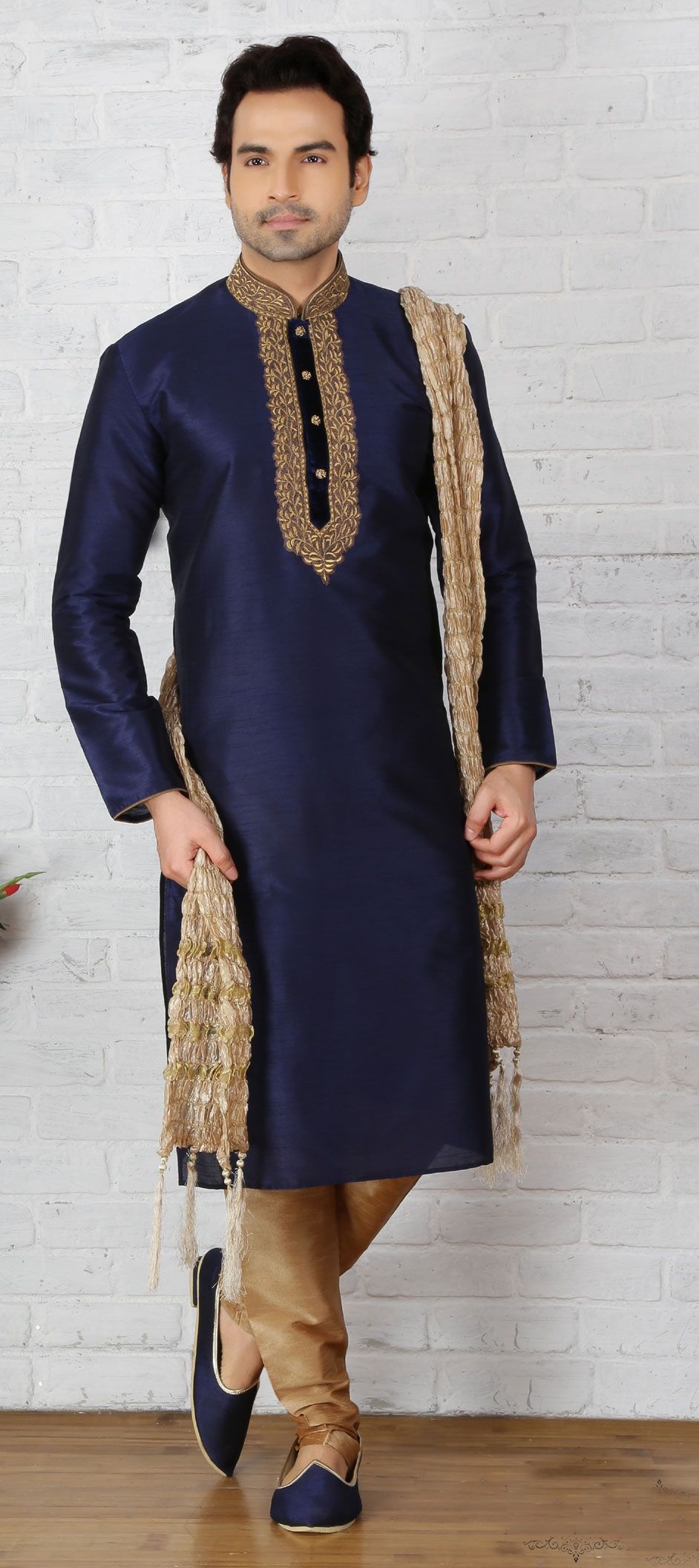 Blue color Art Dupion Silk fabric Kurta Pyjamas : 1500476