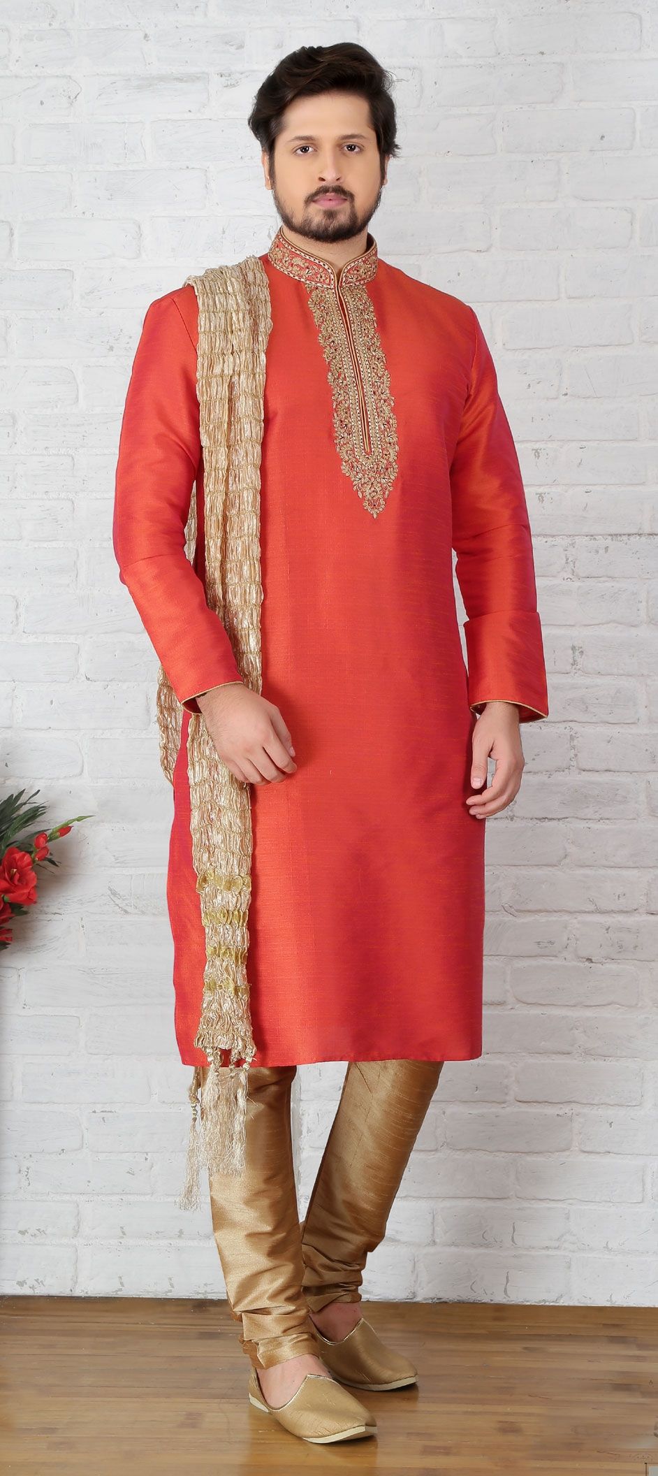 1500514: Red and Maroon color Banarasi Silk fabric Kurta Pyjamas