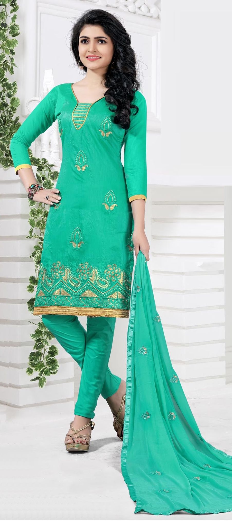 1503663: Green color Salwar Kameez